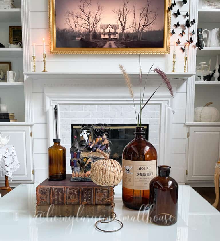 Spook-Free Zone: How to Create a Neutral Halloween Look for Your Home ...