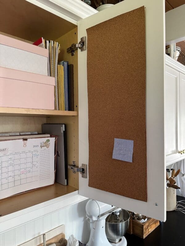 Ideas for Creating a Family Command Center in A Small House | Living ...