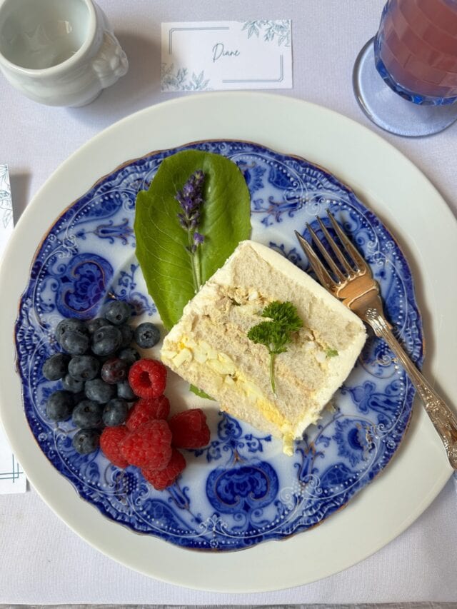 A Beautiful Girlfriend Lunch at Home | Living Large In A Small House, LLC